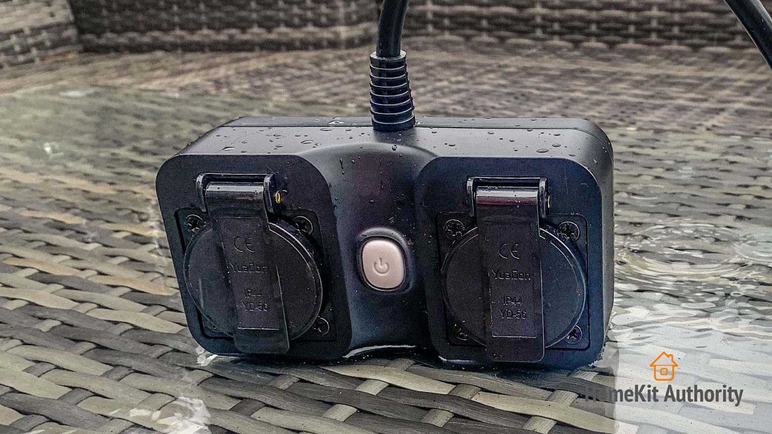 Meross smart outdoor plug review - HomeKit Authority