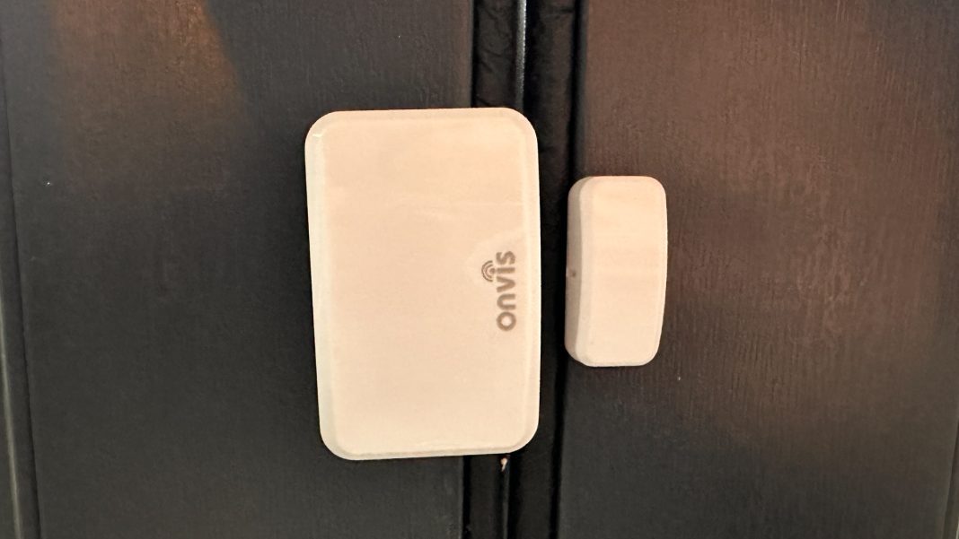 Onvis CT3 Door and Window Contact sensor review - HomeKit Authority